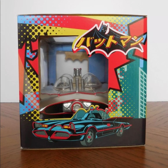 FUNKO/ DC COMICS | Other | Funko Pop Dc 966 Silver Batmobile Limited ...